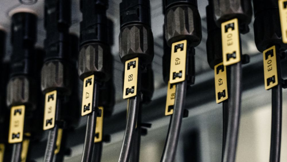 Cable Labels | Customize Cable Tags online - Signomatic