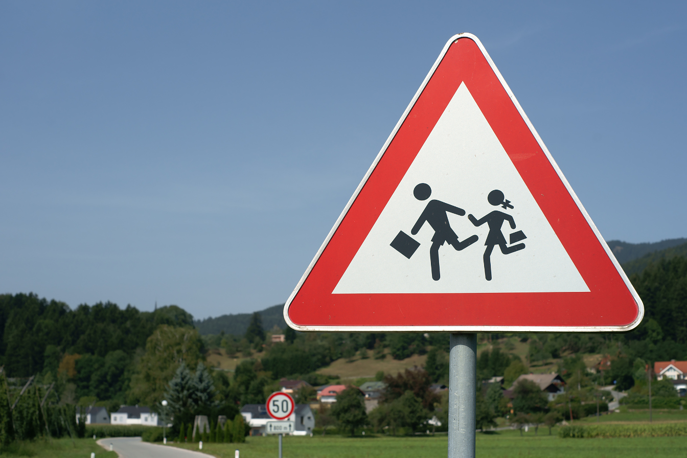 Children At Play Signs - Customise online - Signomatic