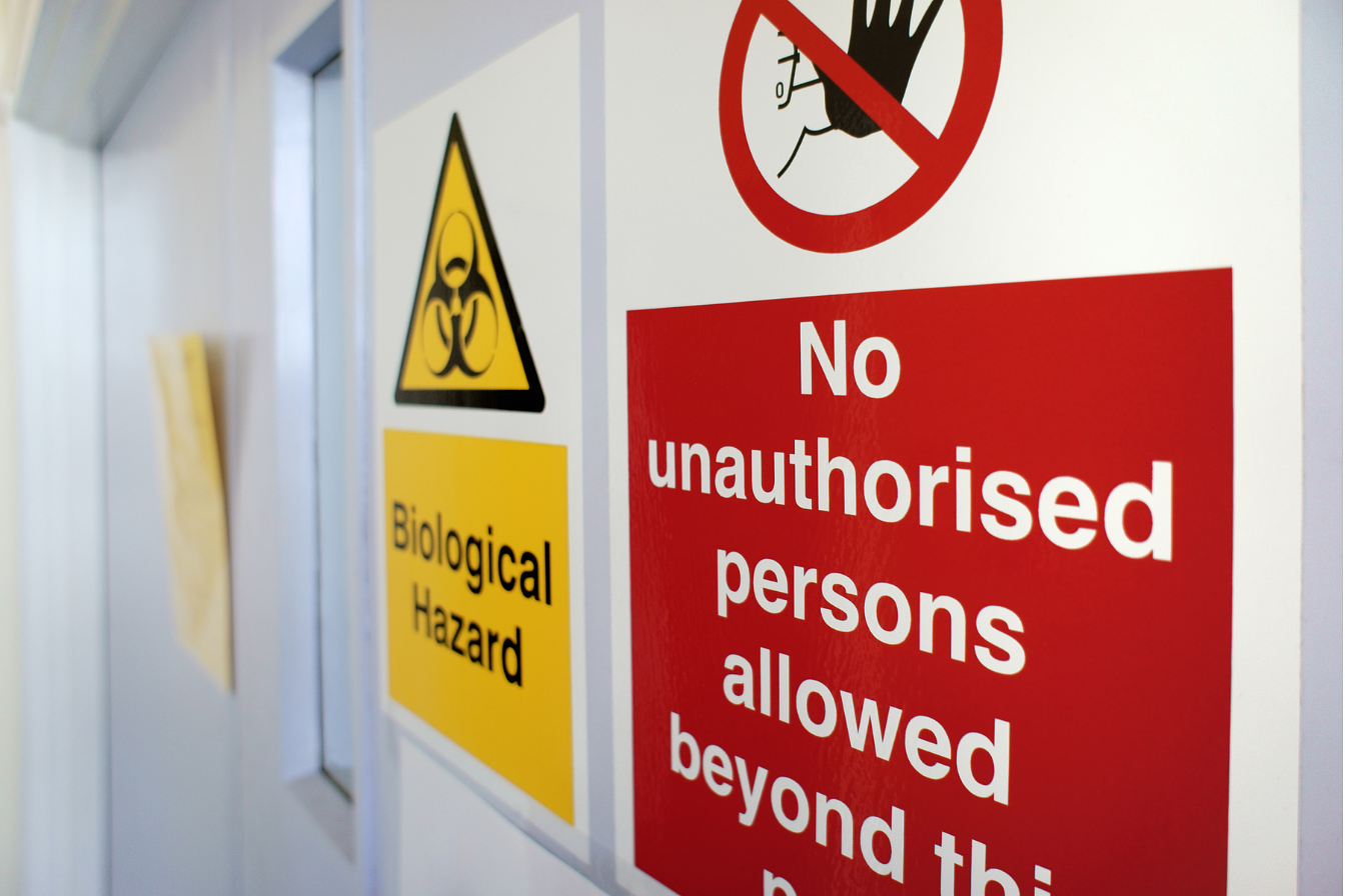 Warning signs – Hazard signs and symbols - Signomatic